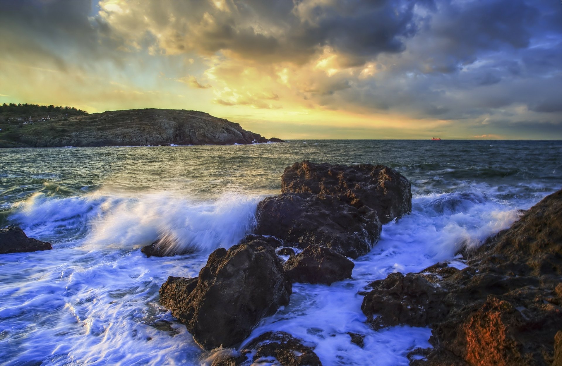 Download Wave Cloud Sea Nature Seashore HD Wallpaper