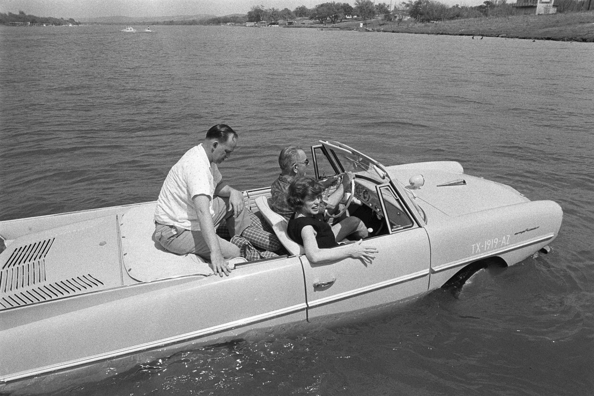 Download Vehicle Amphicar HD Wallpaper