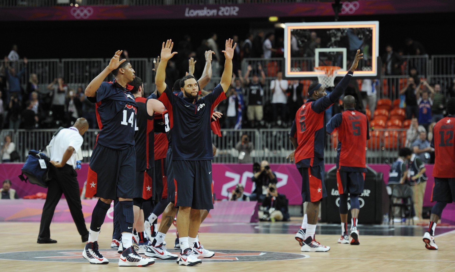 Epic Basketball Moments: 4K Ultra HD Wallpaper