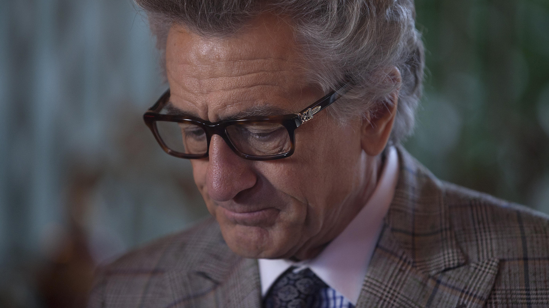 The Bag Man HD Wallpaper