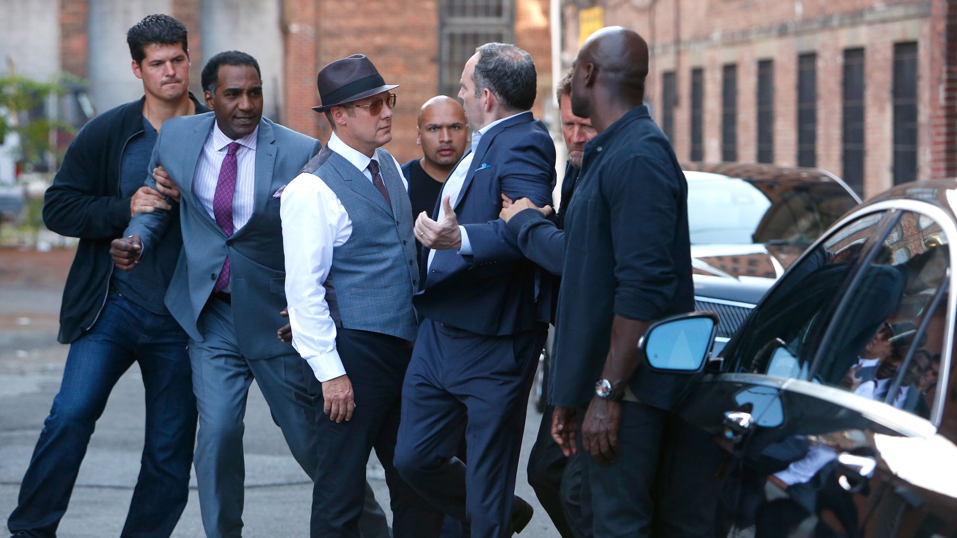 The Blacklist Cast Action Scene - HD Wallpaper