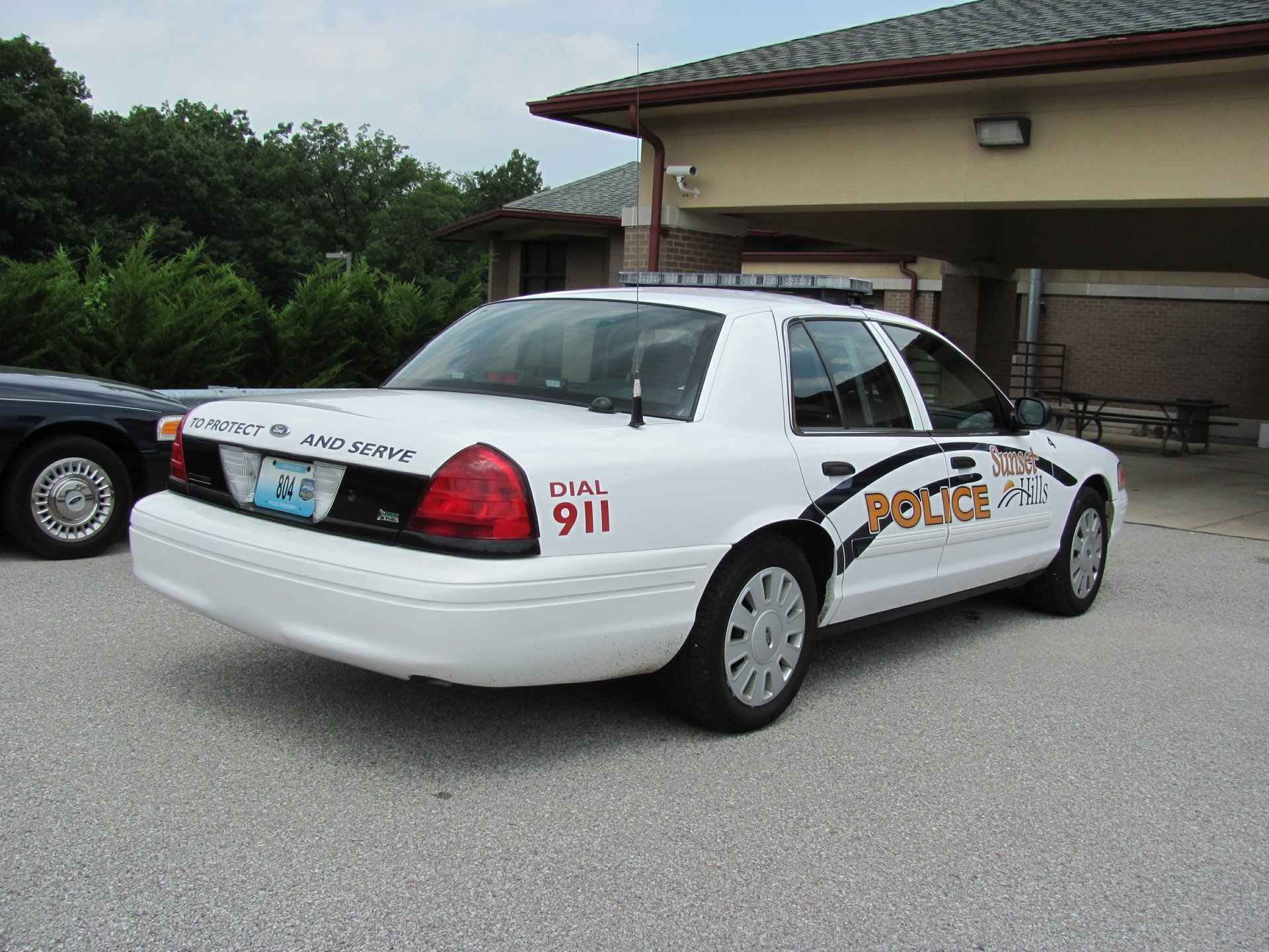 Download Vehicle Police HD Wallpaper | 3648x2736 | Wallpaper Abyss