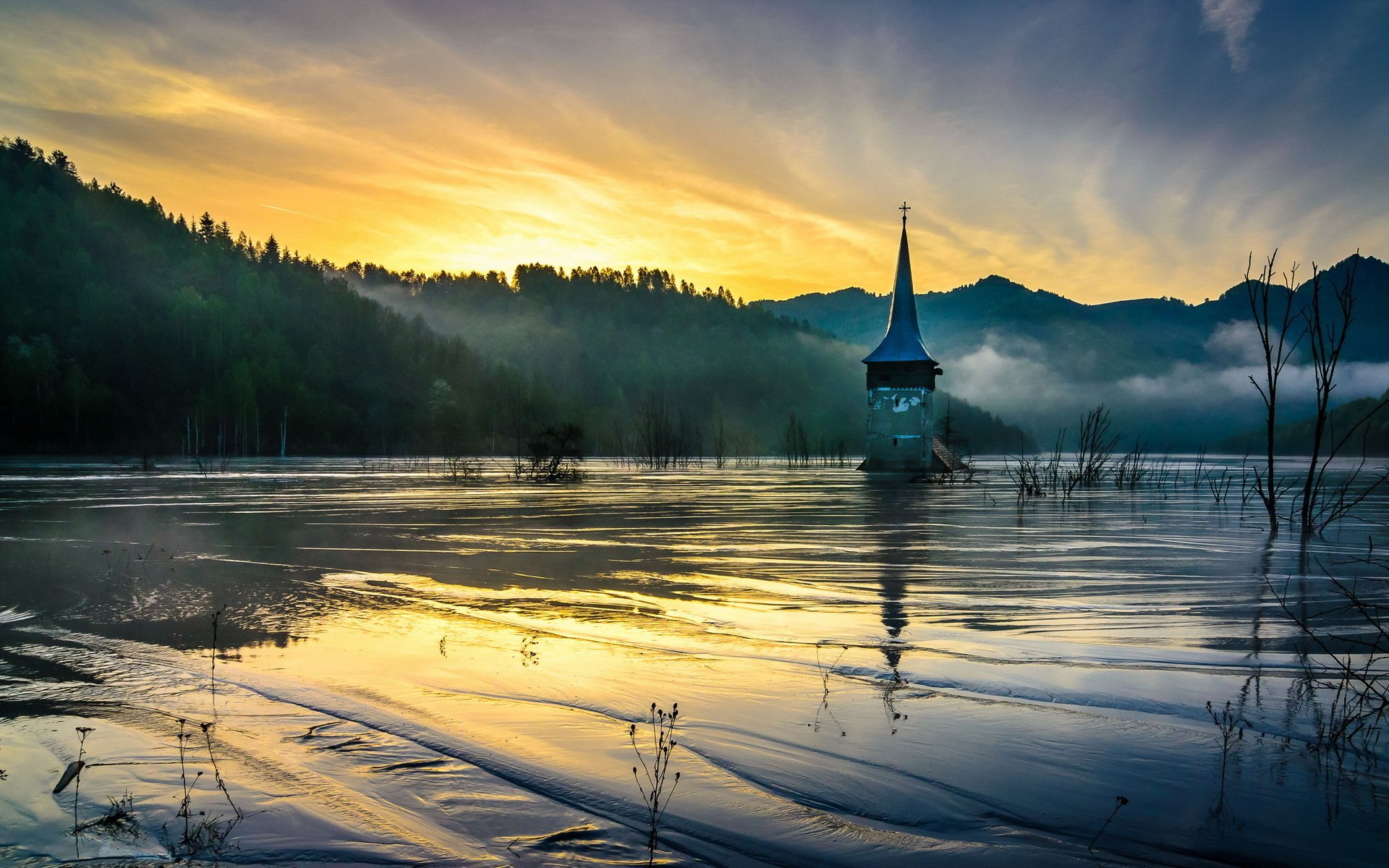 Geamăna Church at Dawn – Transylvania’s Haunted Beauty in Romania