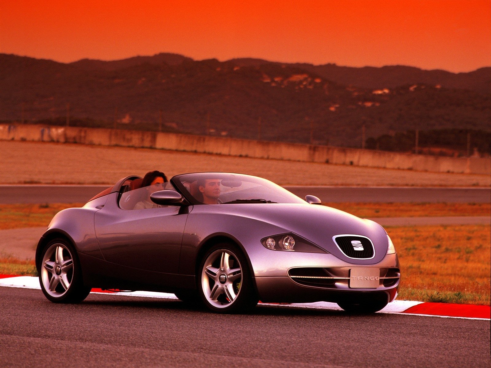 Vehicles SEAT Tango Wallpaper