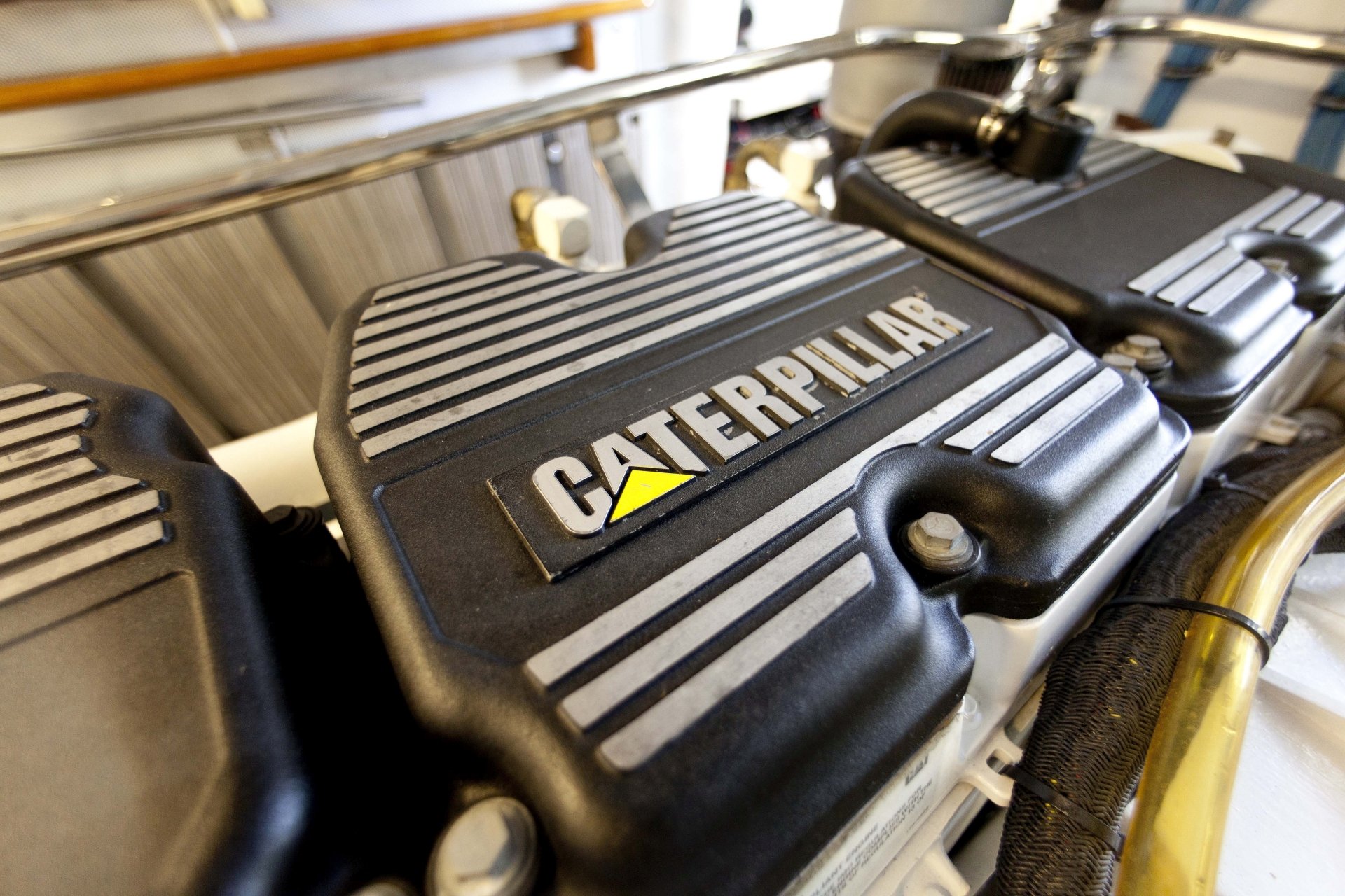 Download Vehicle Caterpillar Inc. 4k Ultra HD Wallpaper