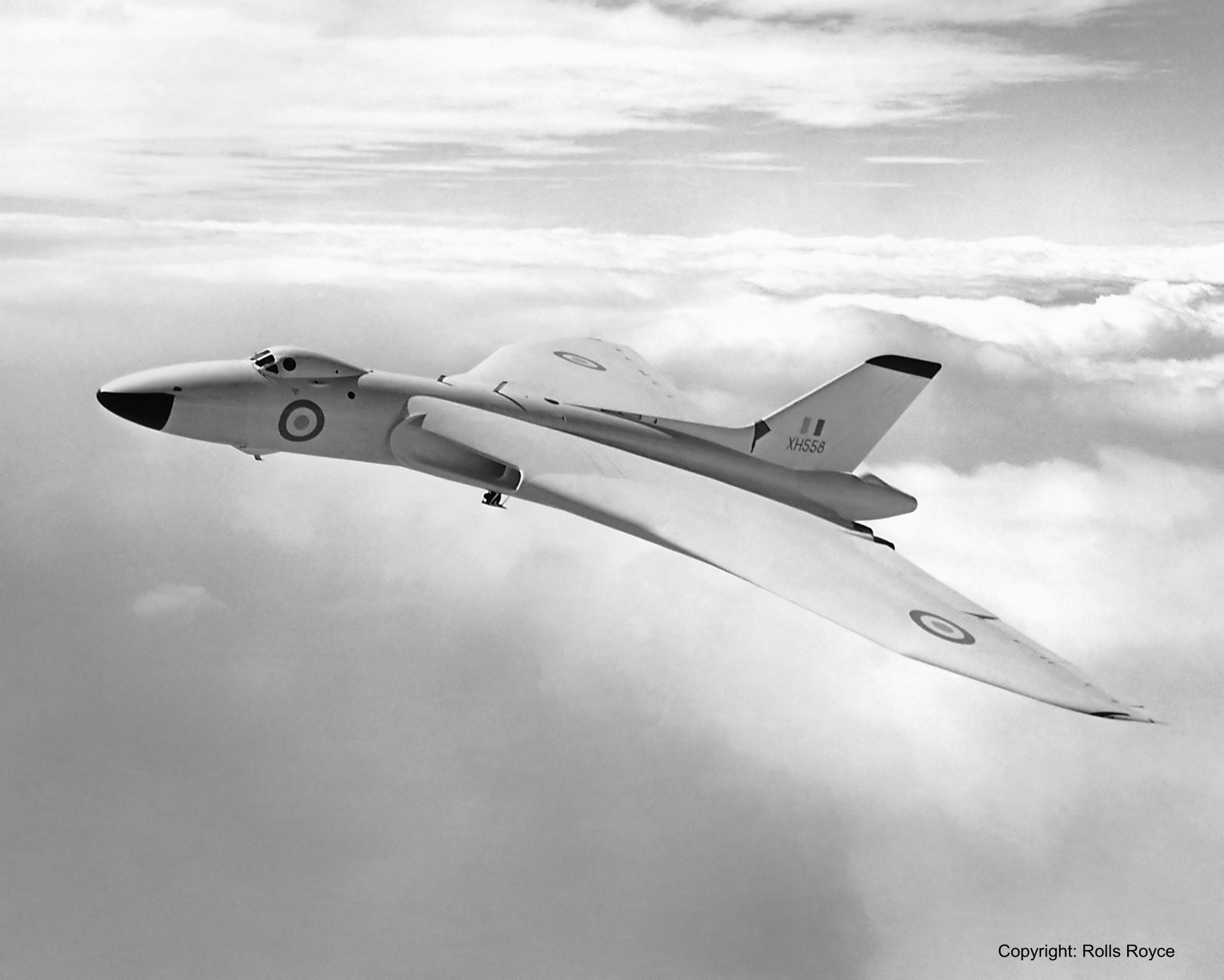 Avro Vulcan Military Jet HD Wallpaper: Icon of Aerial Power