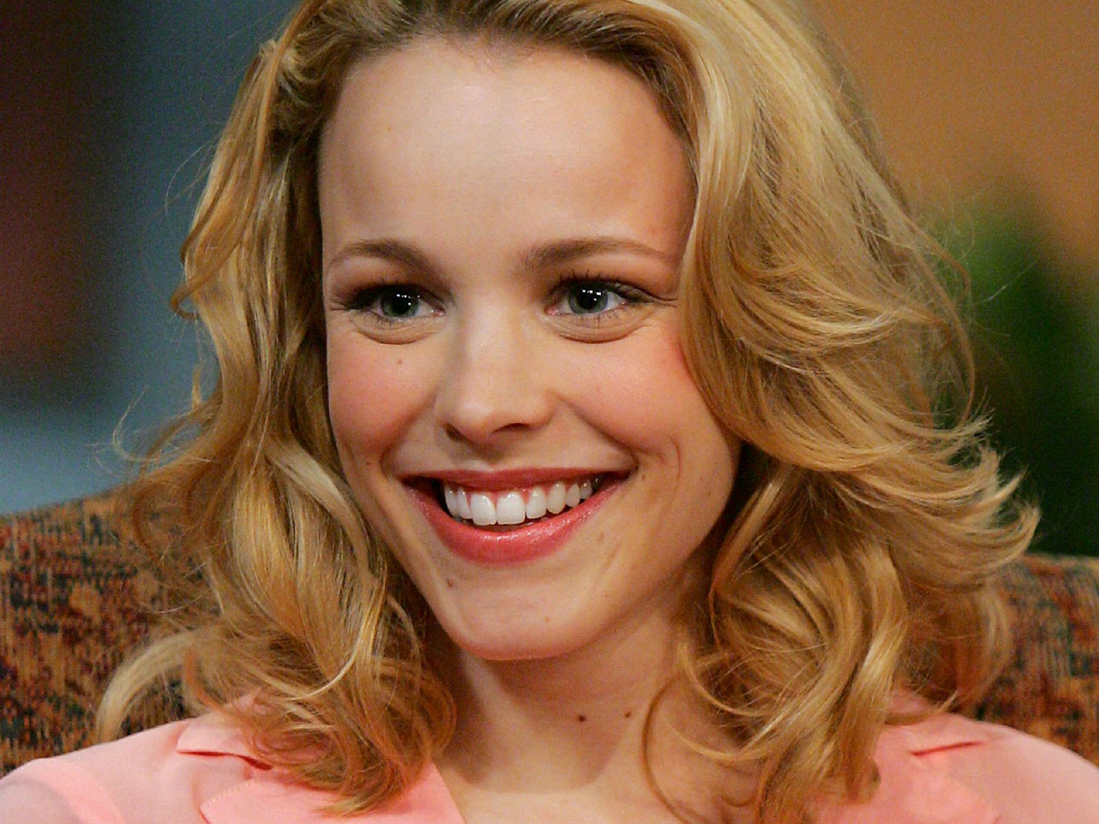 Download Celebrity Rachel Mcadams Wallpaper