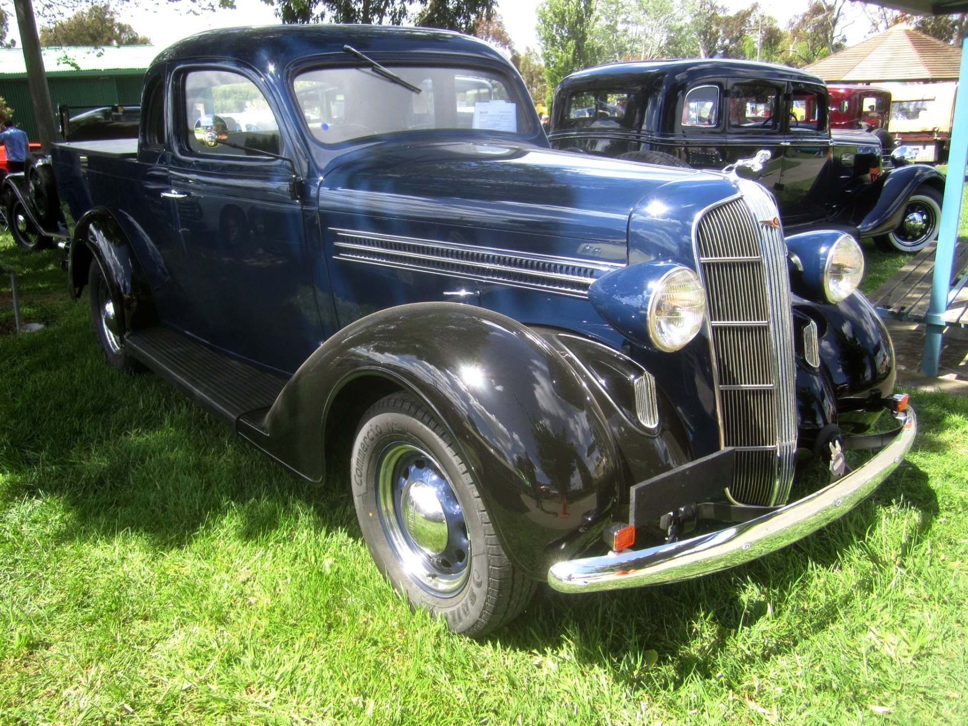 Download Vehicle Dodge D2 HD Wallpaper