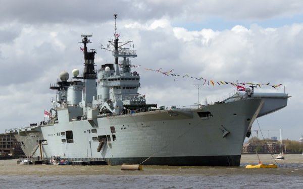 HMS Queen Elizabeth (R08) HD Wallpaper | Background Image | 2048x1365 ...