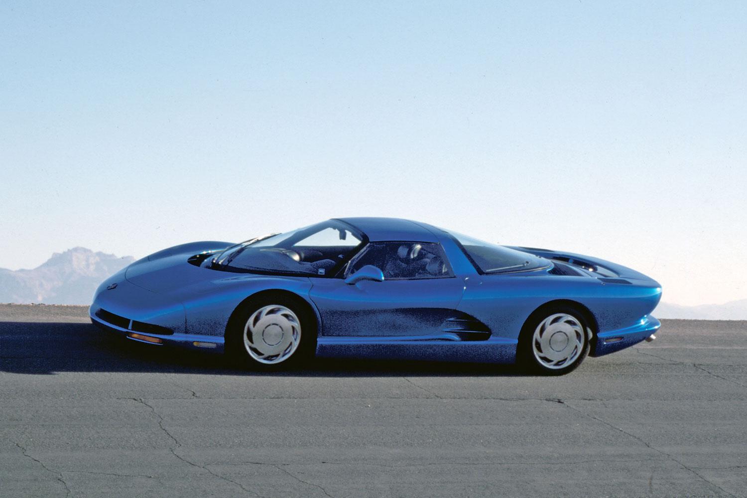 Download Vehicle Chevrolet Corvette CERV III Concept Wallpaper