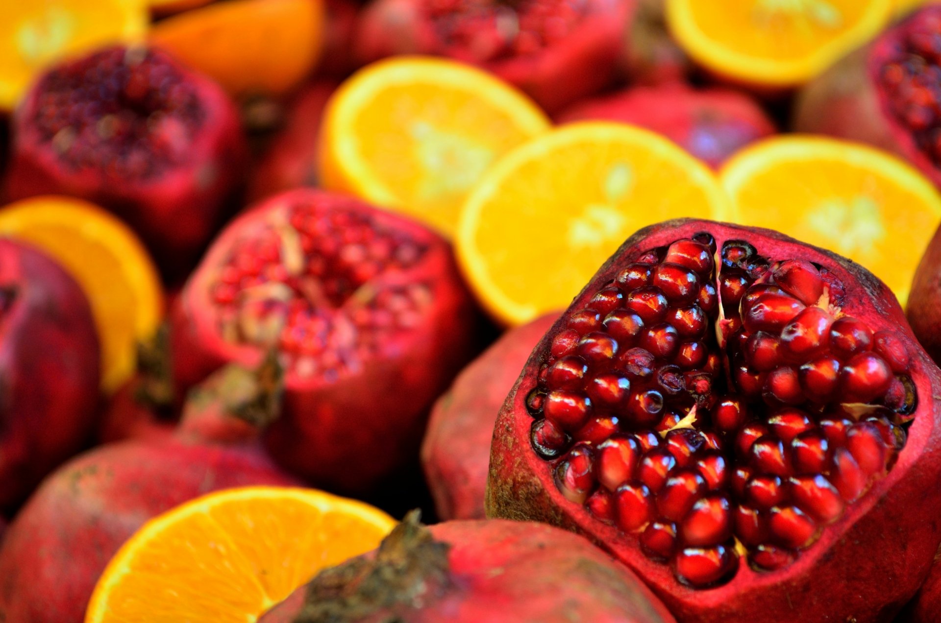 Download Food Pomegranate 4k Ultra HD Wallpaper