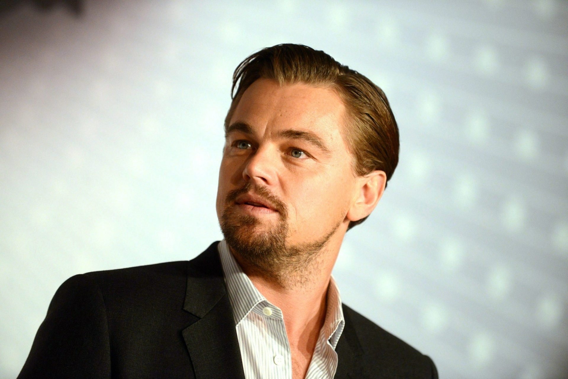 Download American Actor Celebrity Leonardo Dicaprio HD Wallpaper