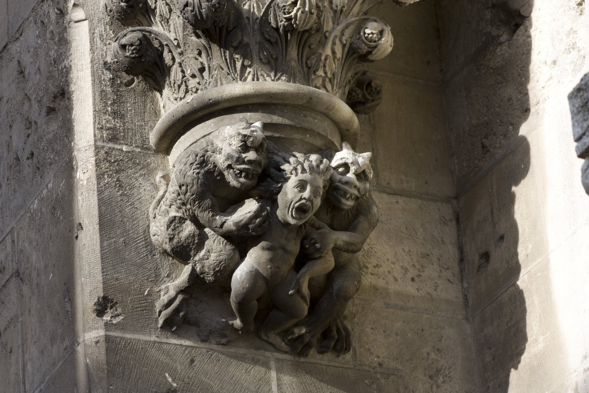 Man Made Statue 4k Ultra HD Wallpaper