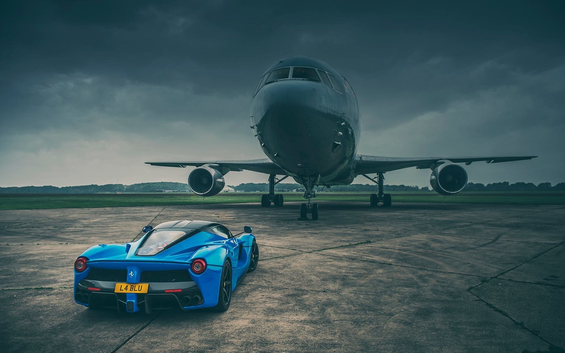 Download Aircraft Vehicle Ferrari HD Wallpaper