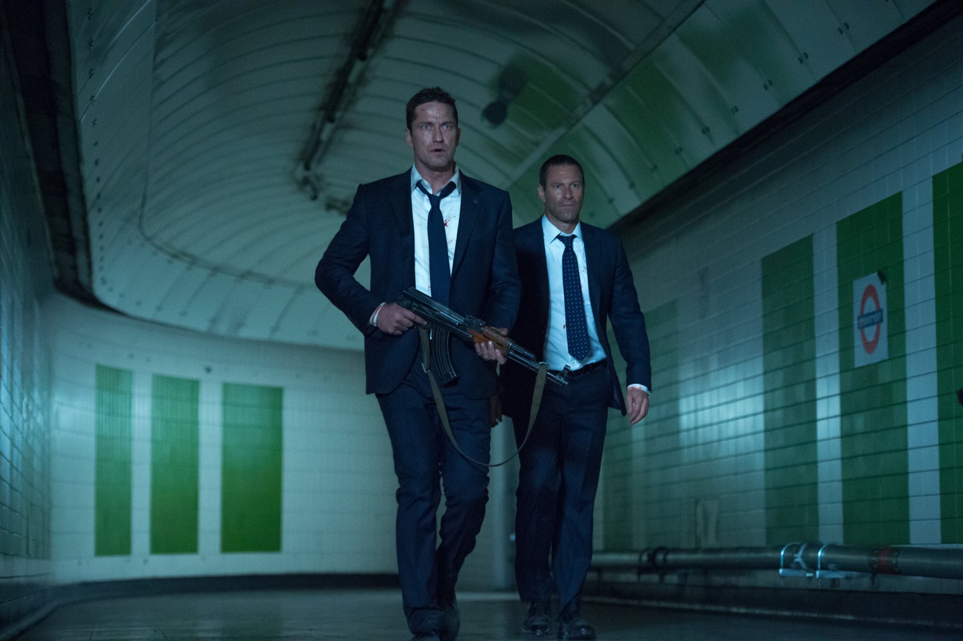 Download Aaron Eckhart Benjamin Asher Gerard Butler Mike Banning Movie London Has Fallen 4k ...