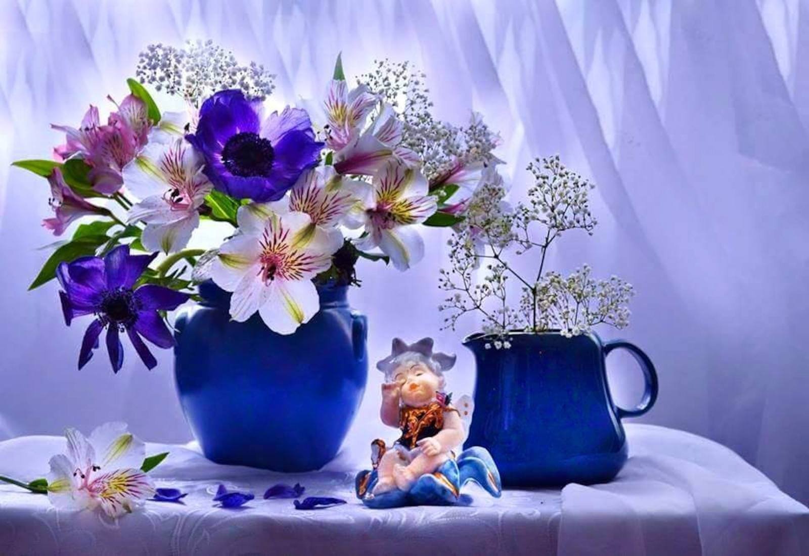 Orchid Elegance: Blue Glass Still Life HD Wallpaper | 1600x1100 ...