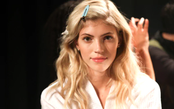 Devon Windsor 4k Wallpapers