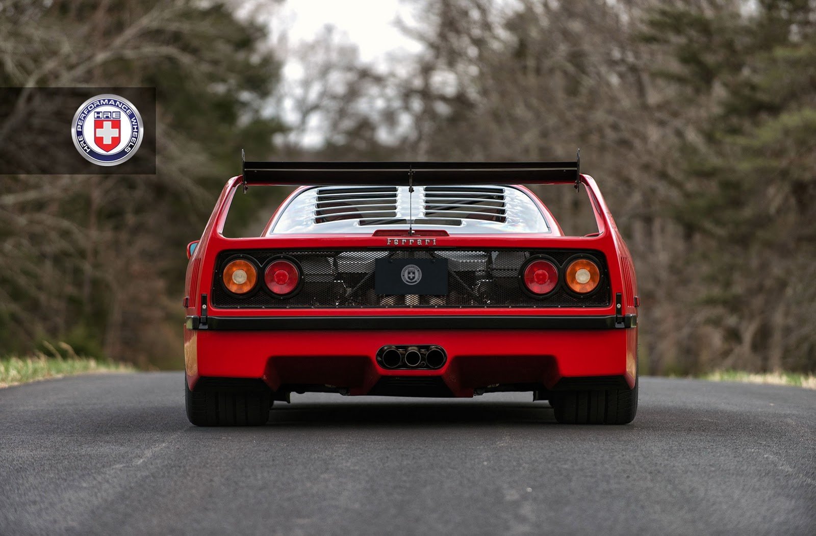 Download Vehicle Ferrari F40 HD Wallpaper