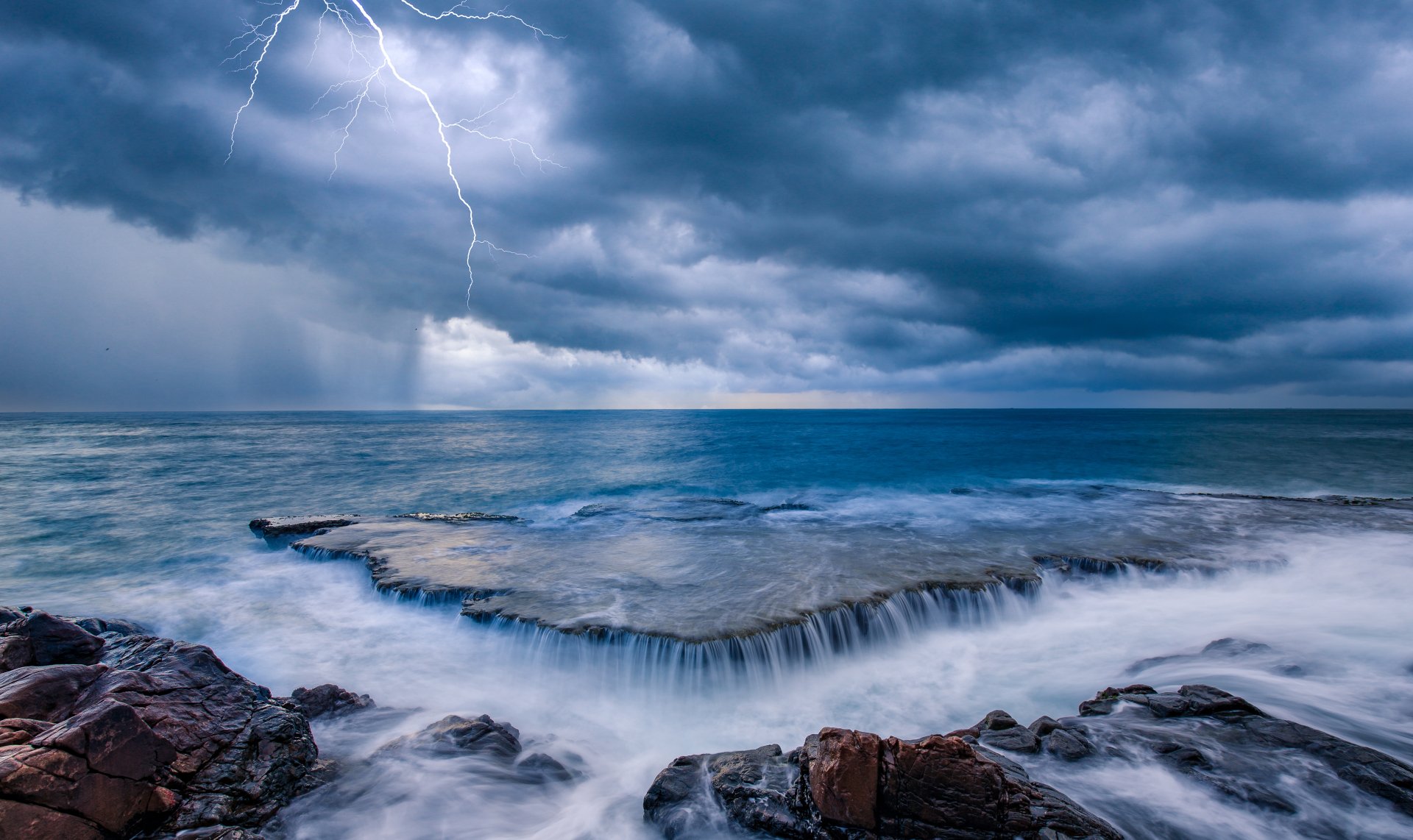 Download Horizon Lightning Cloud Sky Nature Ocean 4k Ultra HD Wallpaper