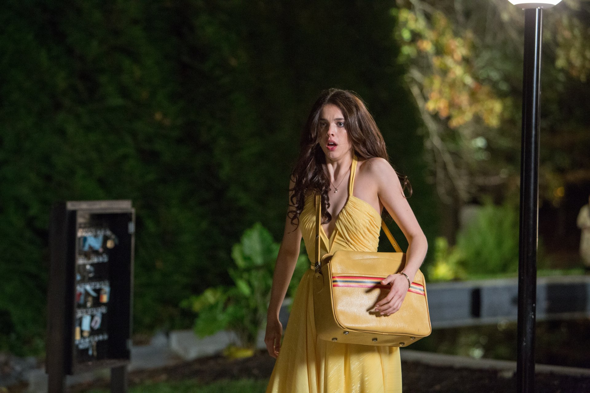 Download Margaret Qualley Movie The Nice Guys 4k Ultra HD Wallpaper