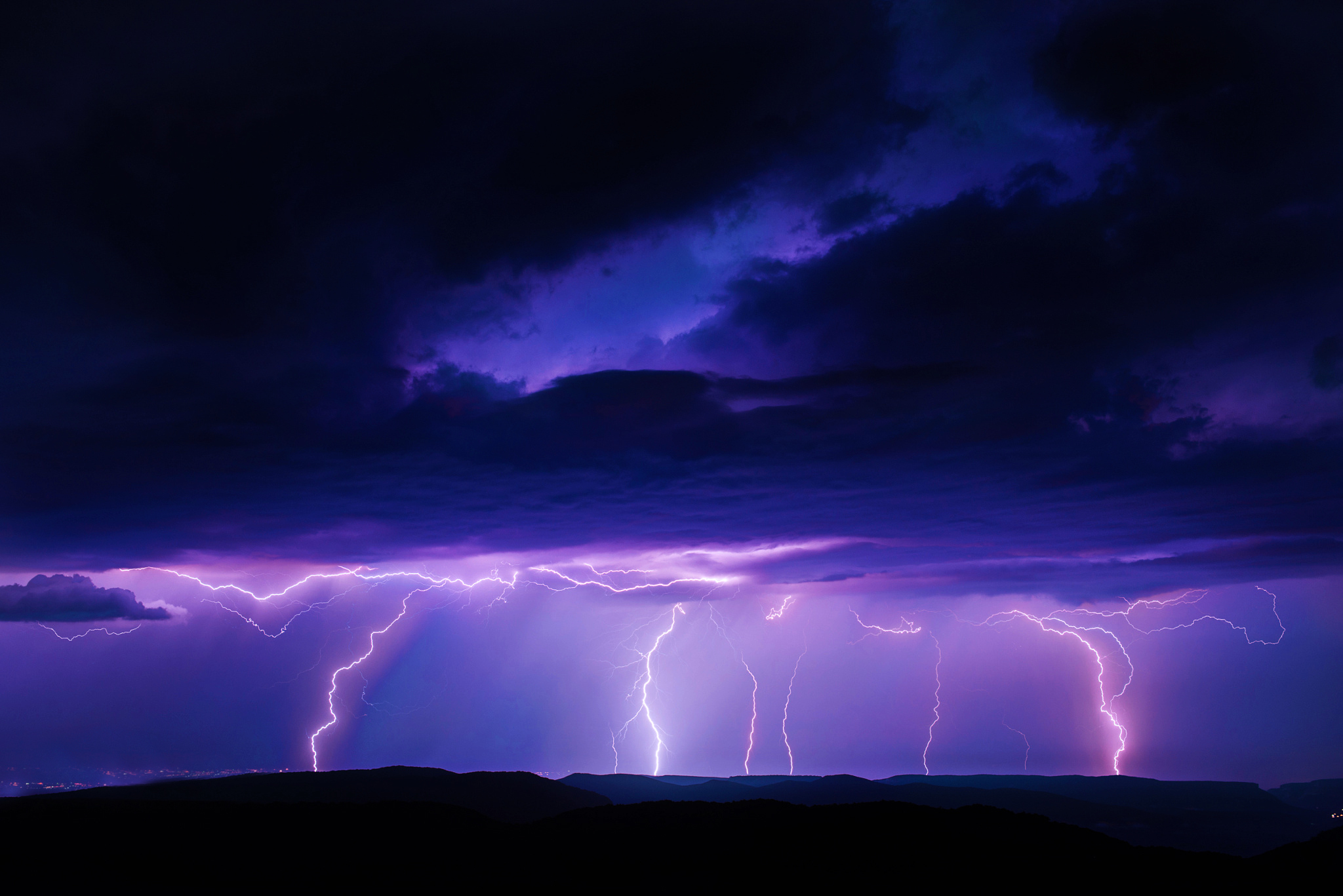 Night Thunderstorm: HD Lightning Clouds Wallpaper