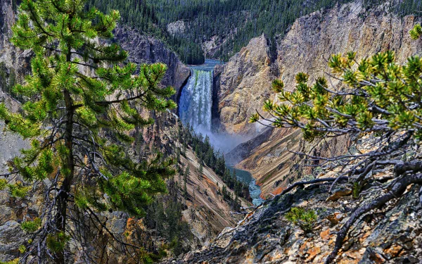 Serene Yellowstone: A Stunning HD Wallpaper of Nature's Majesty