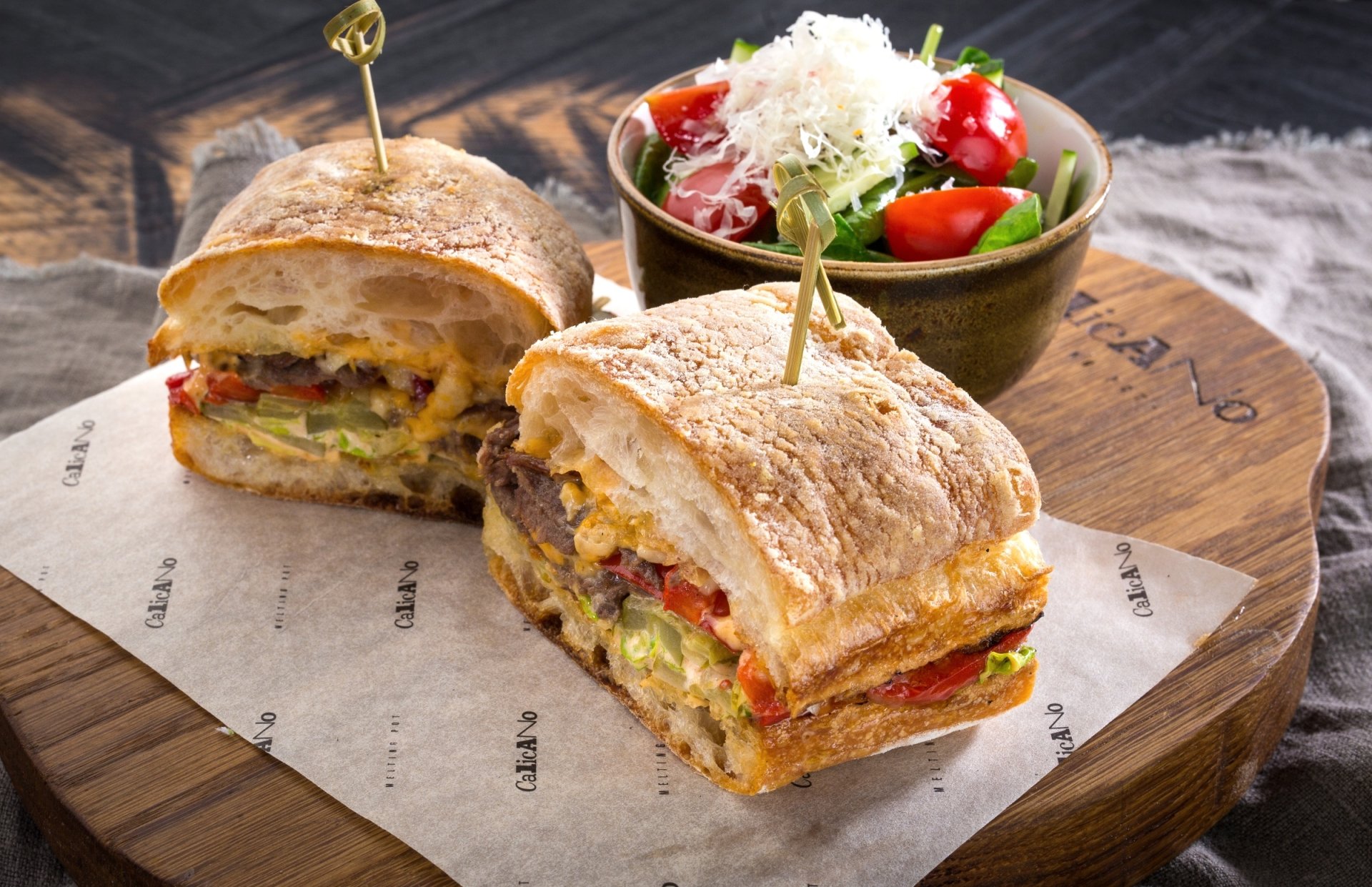 HD Still Life: Delicious Gourmet Sandwich with Fresh Salad | 2400x1551 ...