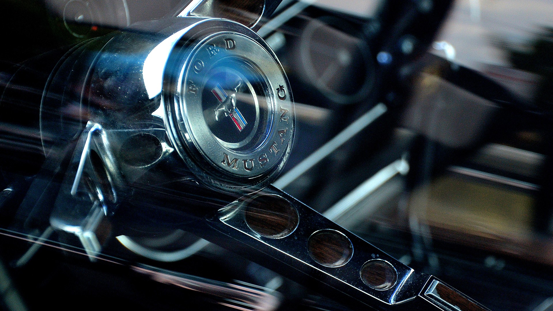 Download Close-up Logo Ford Vehicle Ford Mustang HD Wallpaper