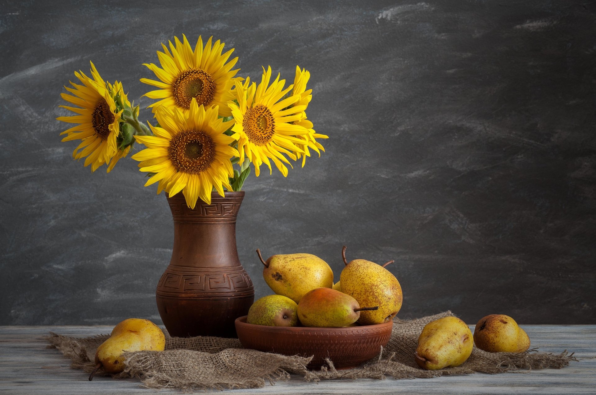 Sunlit Sunflowers and Pears: 4K Ultra HD Still Life Elegance