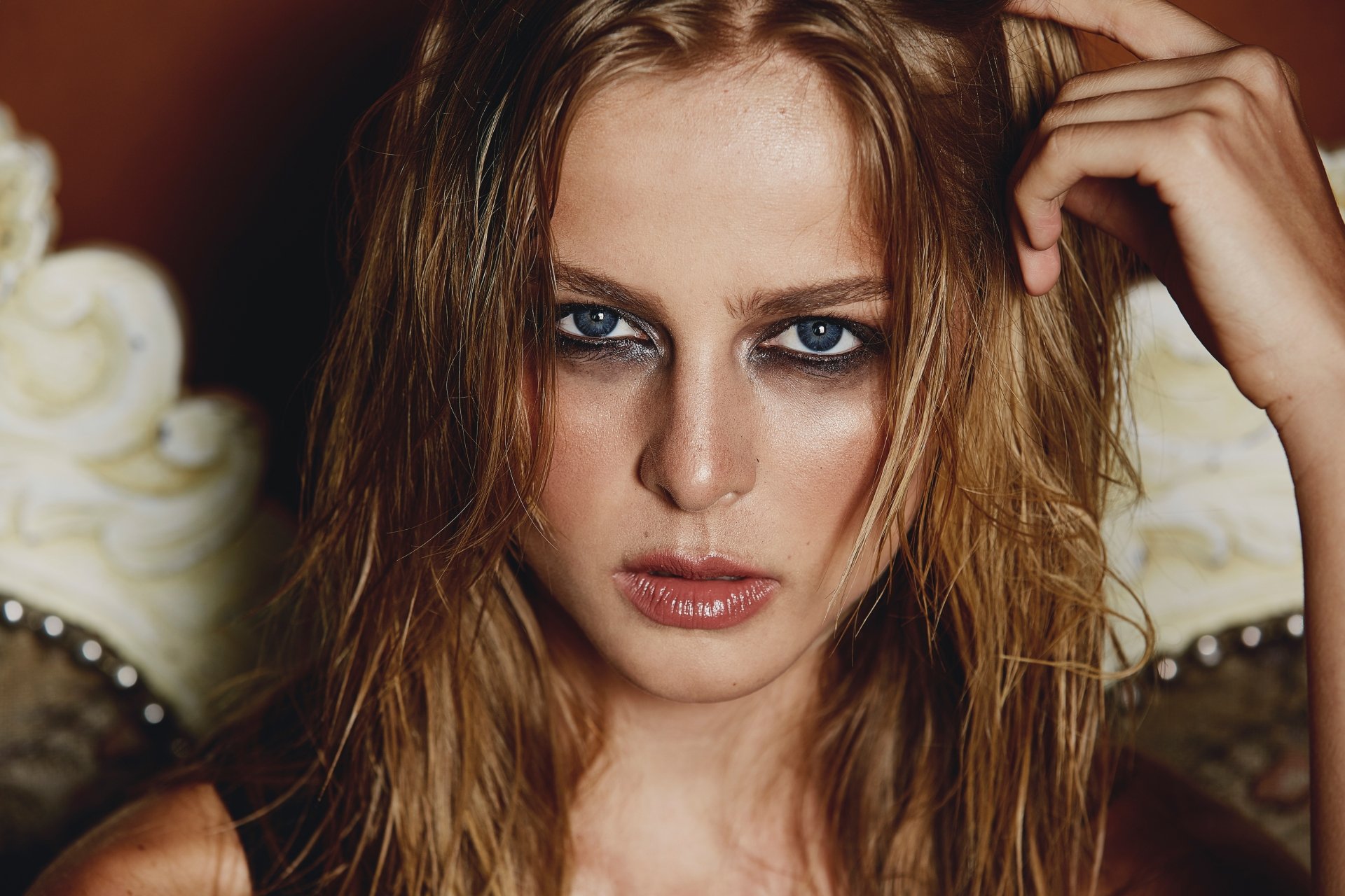 Download Blonde Blue Eyes Model Woman Face 4k Ultra HD Wallpaper