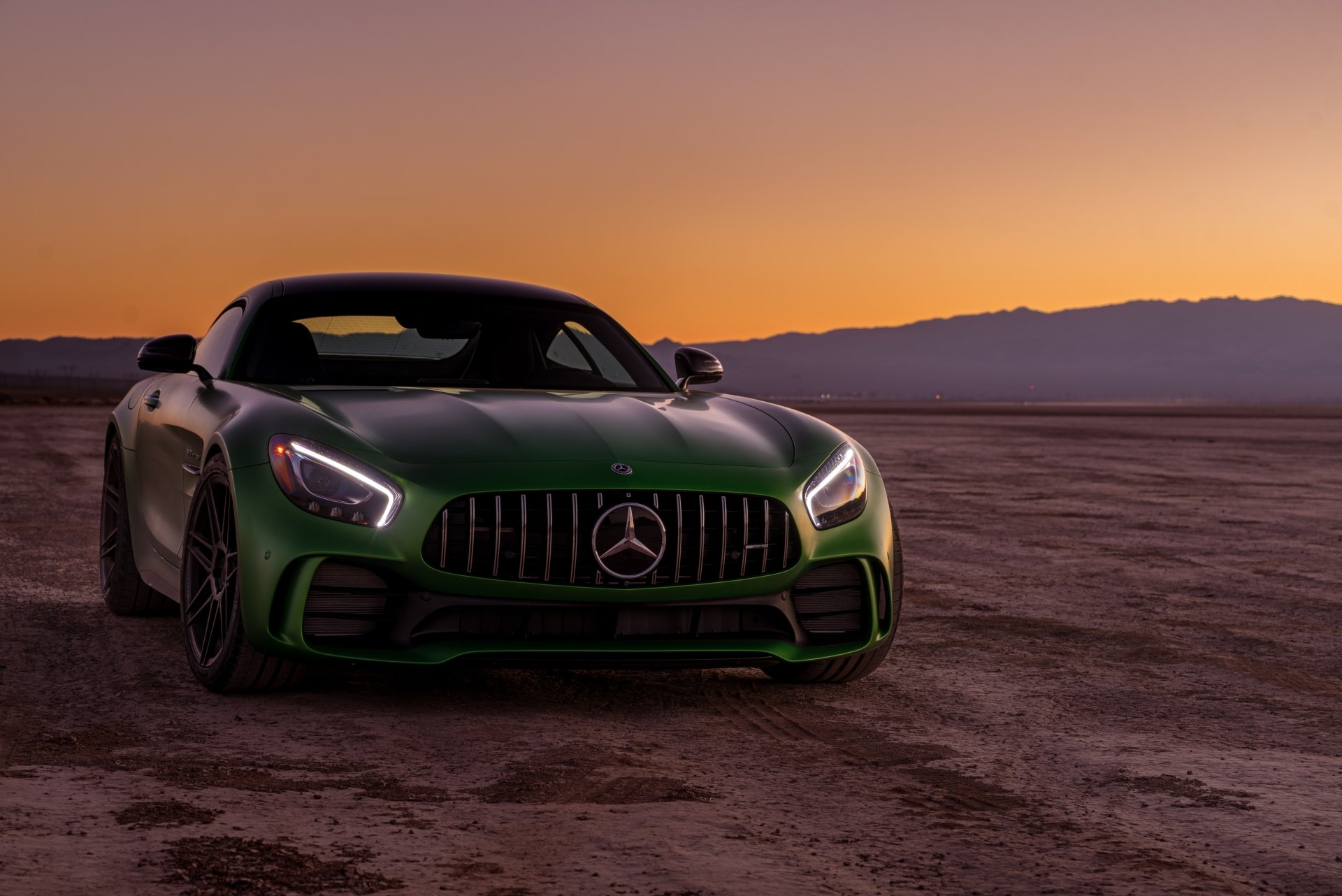 Mercedes-AMG GT: Stunning Green Supercar 4K Ultra HD Wallpaper