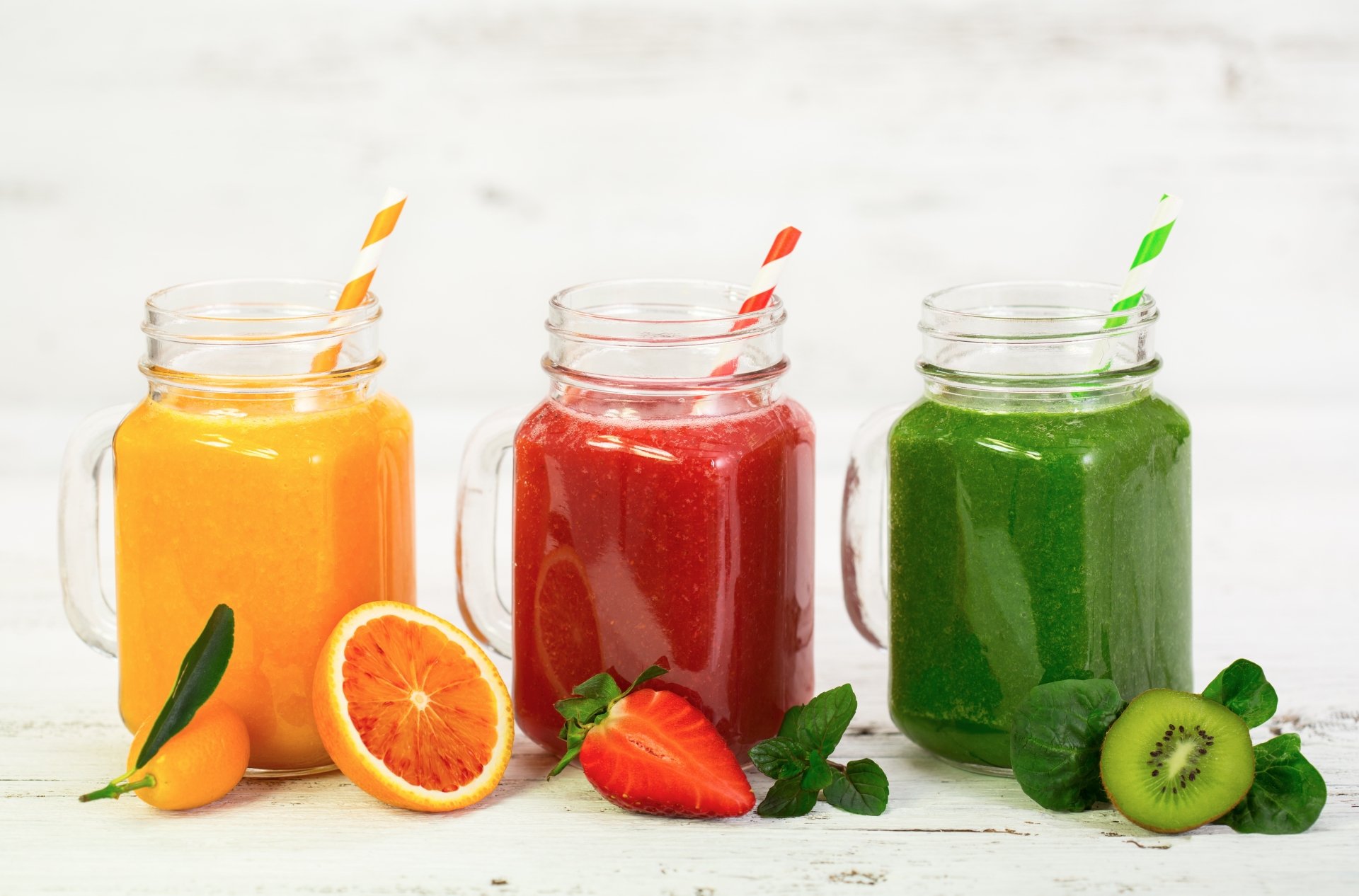 Tropical Kiwi, Strawberry & Orange Smoothies – 4K Ultra HD Fruit Drink ...