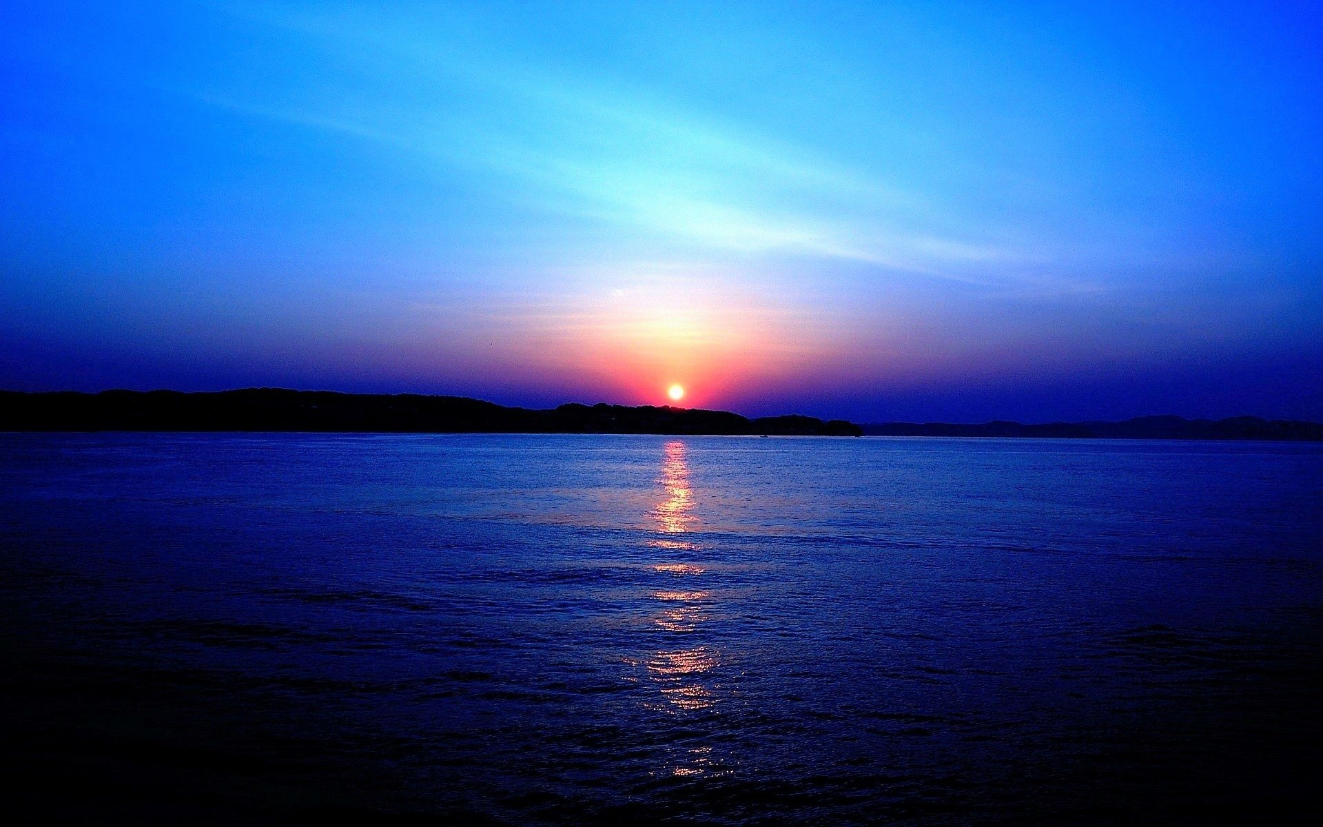Ocean Sunset Serenity: HD Nature Wallpaper | 1920x1200 | Wallpaper Abyss