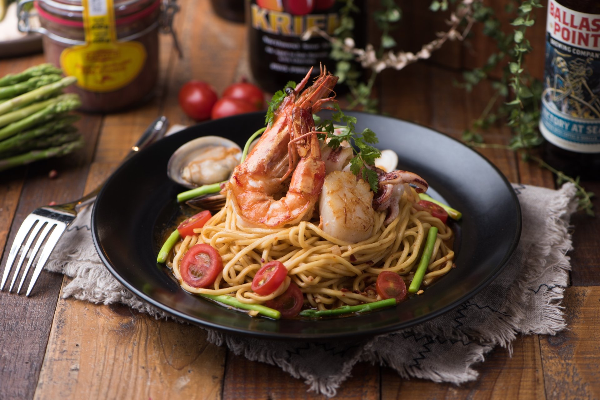 Shrimp Pasta Delight: 4K Ultra HD Still Life Feast