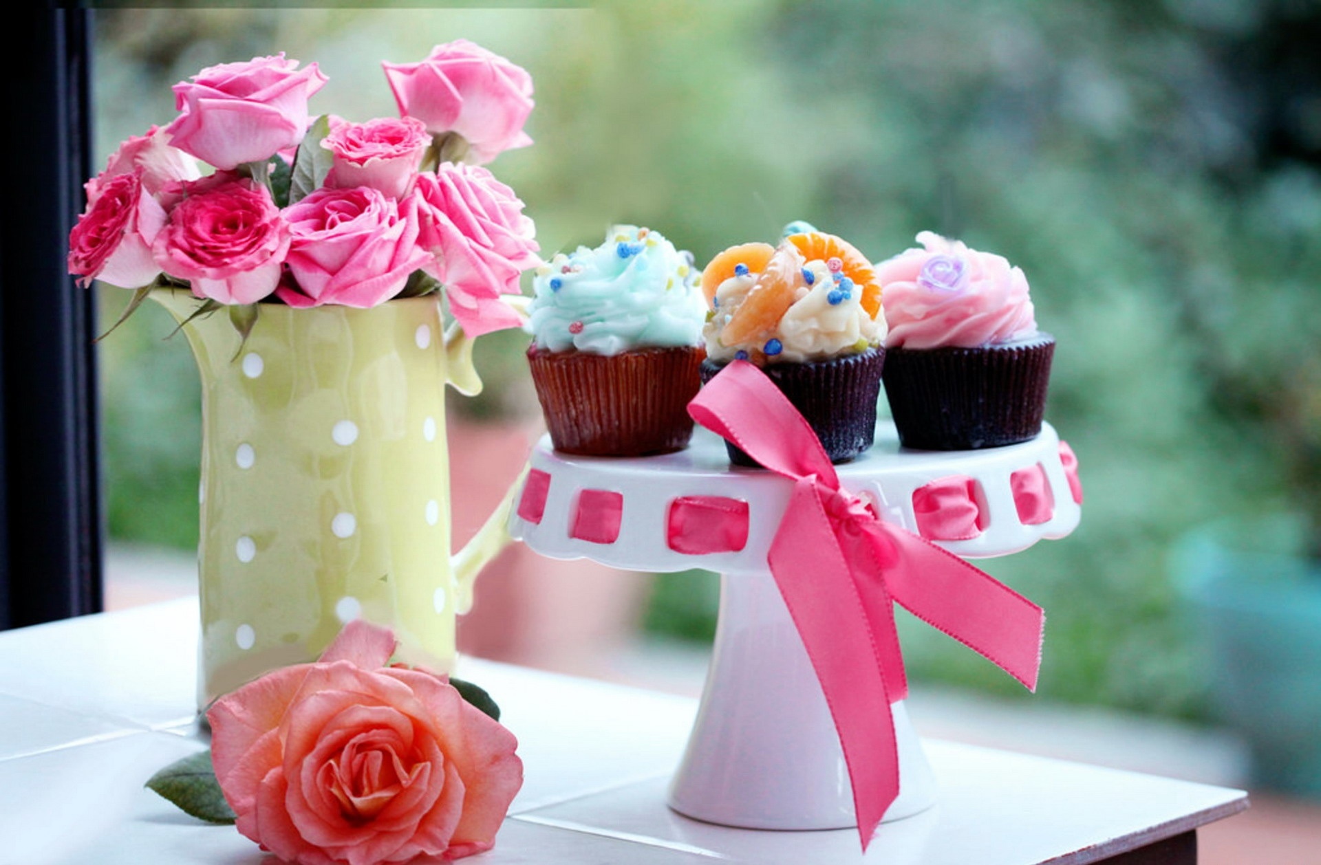 Download Pink Flower Flower Rose Still Life Food Cupcake HD Wallpaper