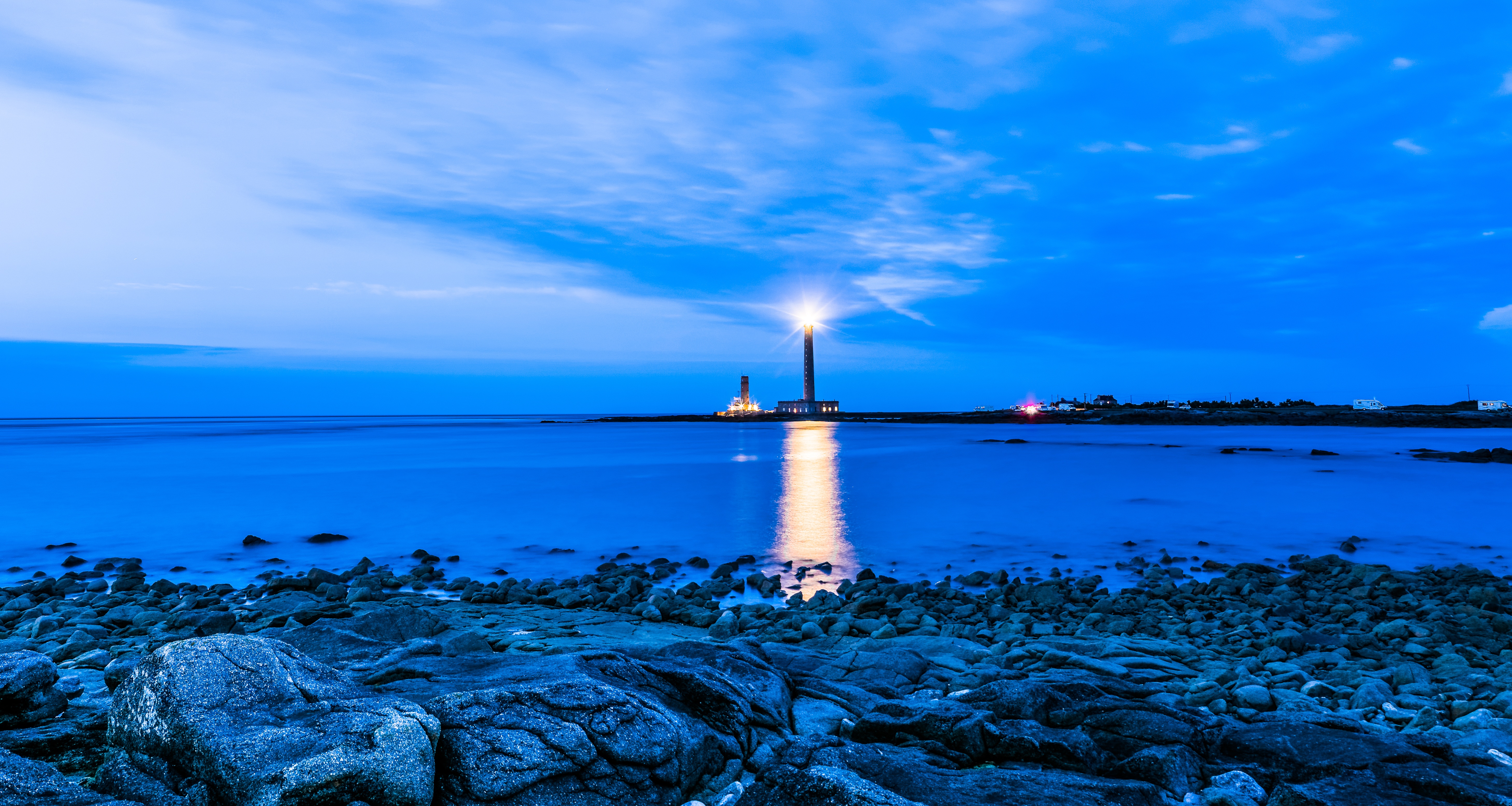 Download Horizon Sea Ocean Night Sky Blue Man Made Lighthouse 4k Ultra ...