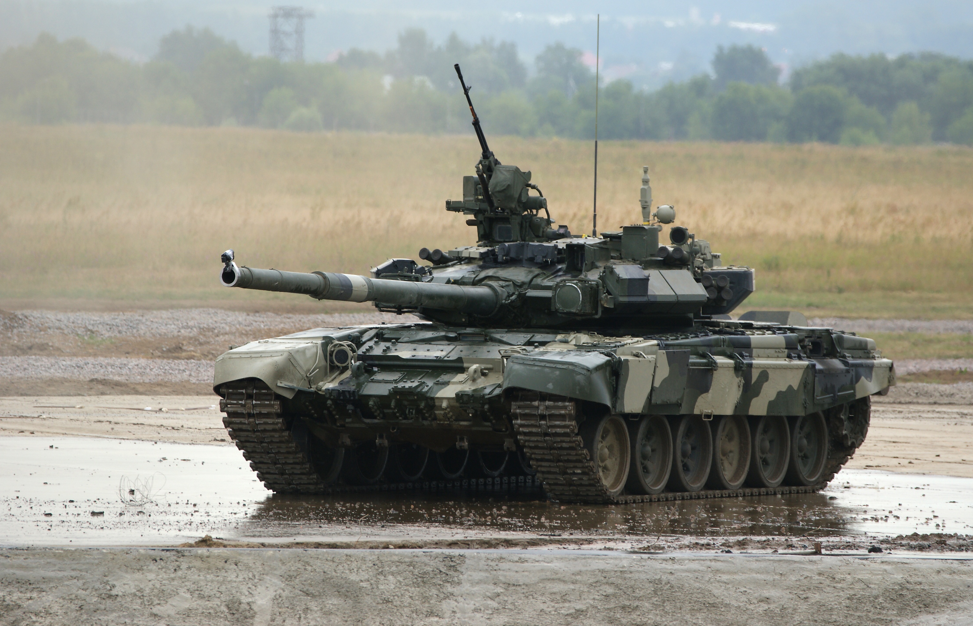 Download Tank Military T 90 HD Wallpaper
